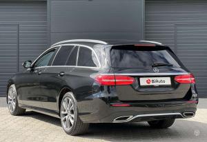 Melns Mercedes-Benz E 350 2016 Utena, ar dzinēja tilpumu 2.99 L un nobraukumu 247 tūkst. km par 16500 €, foto 24 vietnē AUTOMOTO.COM.LV