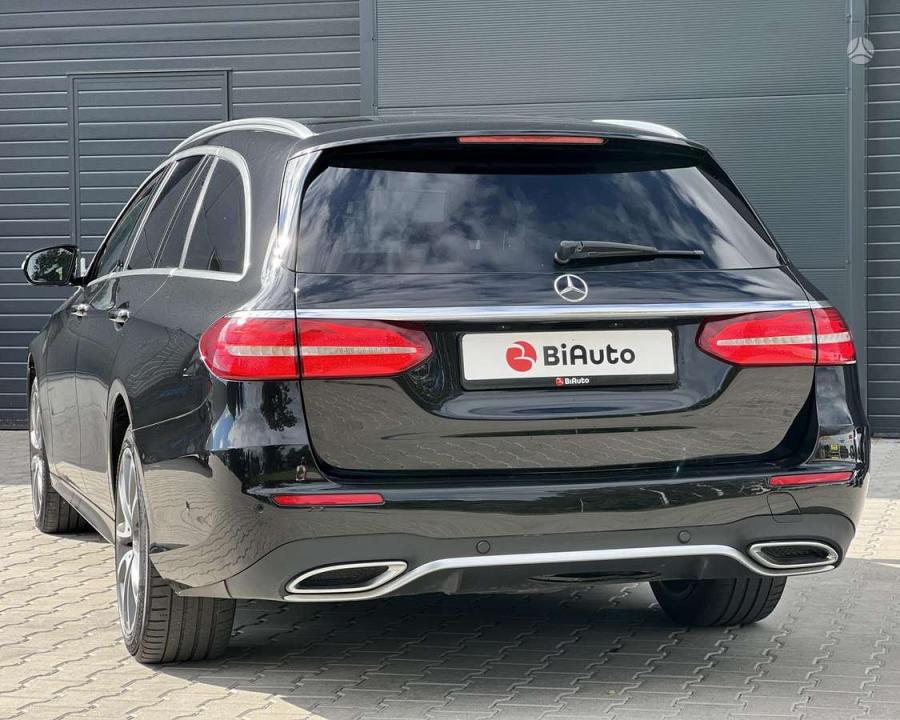 Melns Mercedes-Benz E 350 2016 Utena, ar dzinēja tilpumu 2.99 L un nobraukumu 247 tūkst. km par 16500 €, foto 27 vietnē AUTOMOTO.COM.LV