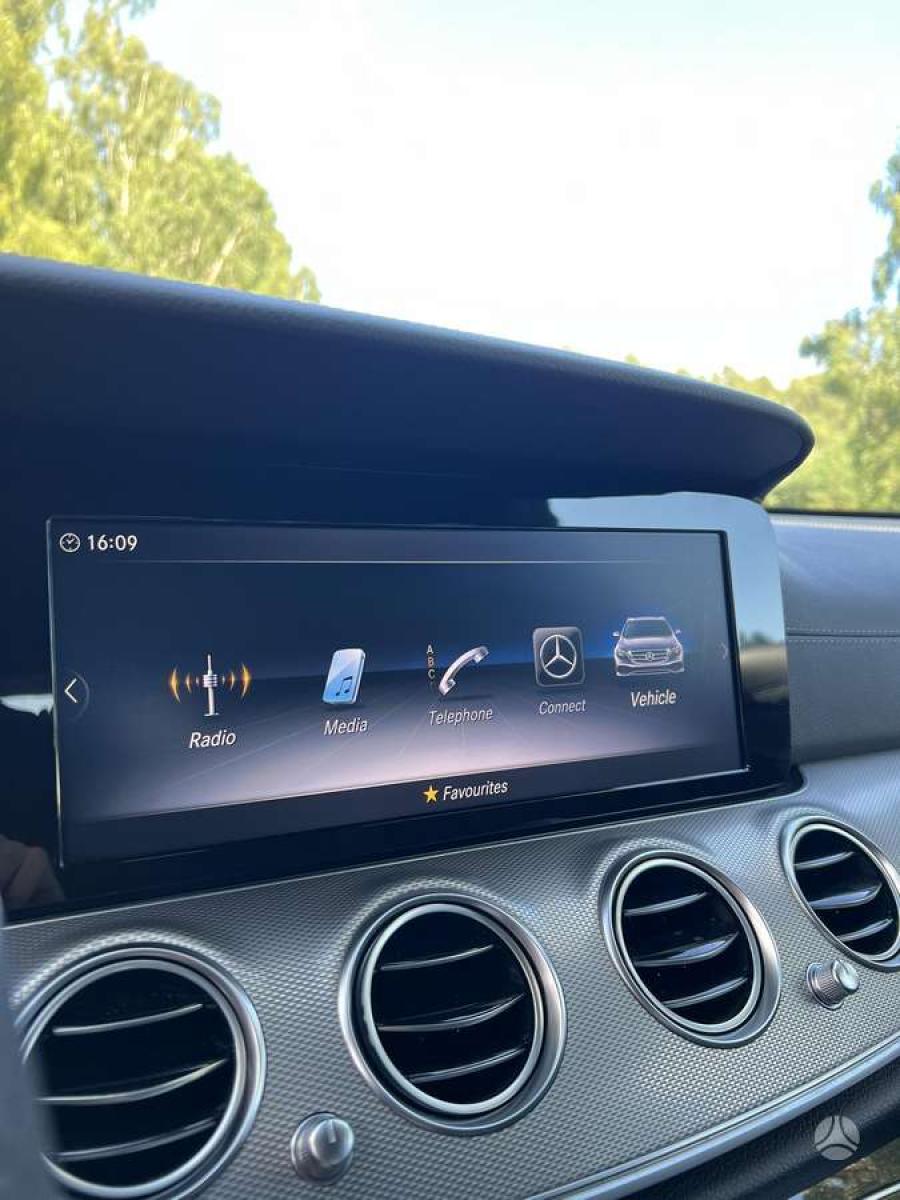 Melns Mercedes-Benz E 350 2016 Utena, ar dzinēja tilpumu 2.99 L un nobraukumu 247 tūkst. km par 16500 €, foto 58 vietnē AUTOMOTO.COM.LV