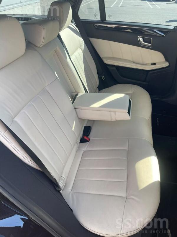 Black Mercedes-Benz E 350 2016 in Riga, with an engine capacity of 3.00 L and mileage of 300 thousand km for 8500 €, photo 9 on AUTOMOTO.COM.LV
