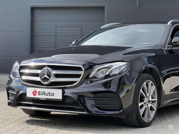 Melns Mercedes-Benz E 350 2016 Utena, ar dzinēja tilpumu 2.99 L un nobraukumu 249 tūkst. km par 15950 €, foto 5 vietnē AUTOMOTO.COM.LV