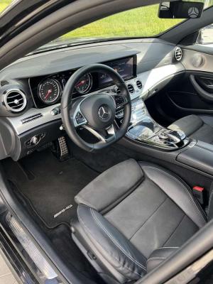 Black Mercedes-Benz E 350 2016 in Utena, with an engine capacity of 2.99 L and mileage of 249 thousand km for 15950 €, photo 29 on AUTOMOTO.COM.LV
