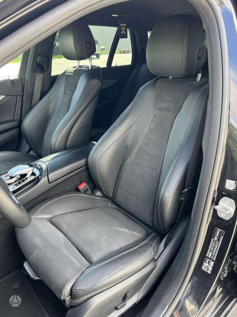 Black Mercedes-Benz E 350 2016 in Utena, with an engine capacity of 2.99 L and mileage of 249 thousand km for 15950 €, photo 32 on AUTOMOTO.COM.LV