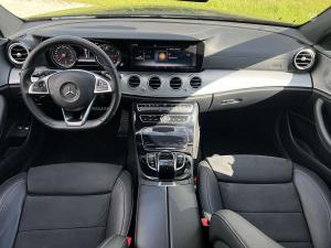 Black Mercedes-Benz E 350 2016 in Utena, with an engine capacity of 2.99 L and mileage of 249 thousand km for 15950 €, photo 34 on AUTOMOTO.COM.LV