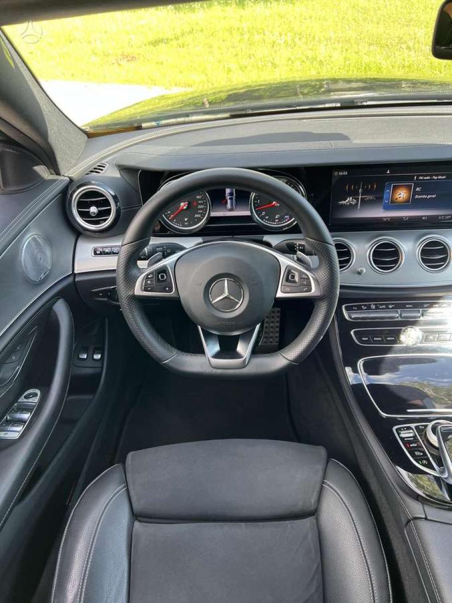 Black Mercedes-Benz E 350 2016 in Utena, with an engine capacity of 2.99 L and mileage of 249 thousand km for 15950 €, photo 36 on AUTOMOTO.COM.LV