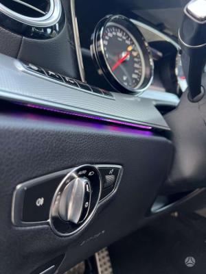 Black Mercedes-Benz E 350 2016 in Utena, with an engine capacity of 2.99 L and mileage of 249 thousand km for 15950 €, photo 38 on AUTOMOTO.COM.LV
