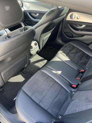 Black Mercedes-Benz E 350 2016 in Utena, with an engine capacity of 2.99 L and mileage of 249 thousand km for 15950 €, photo 42 on AUTOMOTO.COM.LV