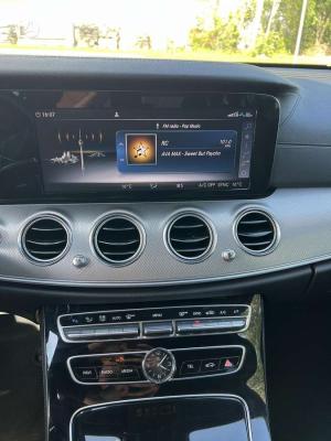 Black Mercedes-Benz E 350 2016 in Utena, with an engine capacity of 2.99 L and mileage of 249 thousand km for 15950 €, photo 46 on AUTOMOTO.COM.LV