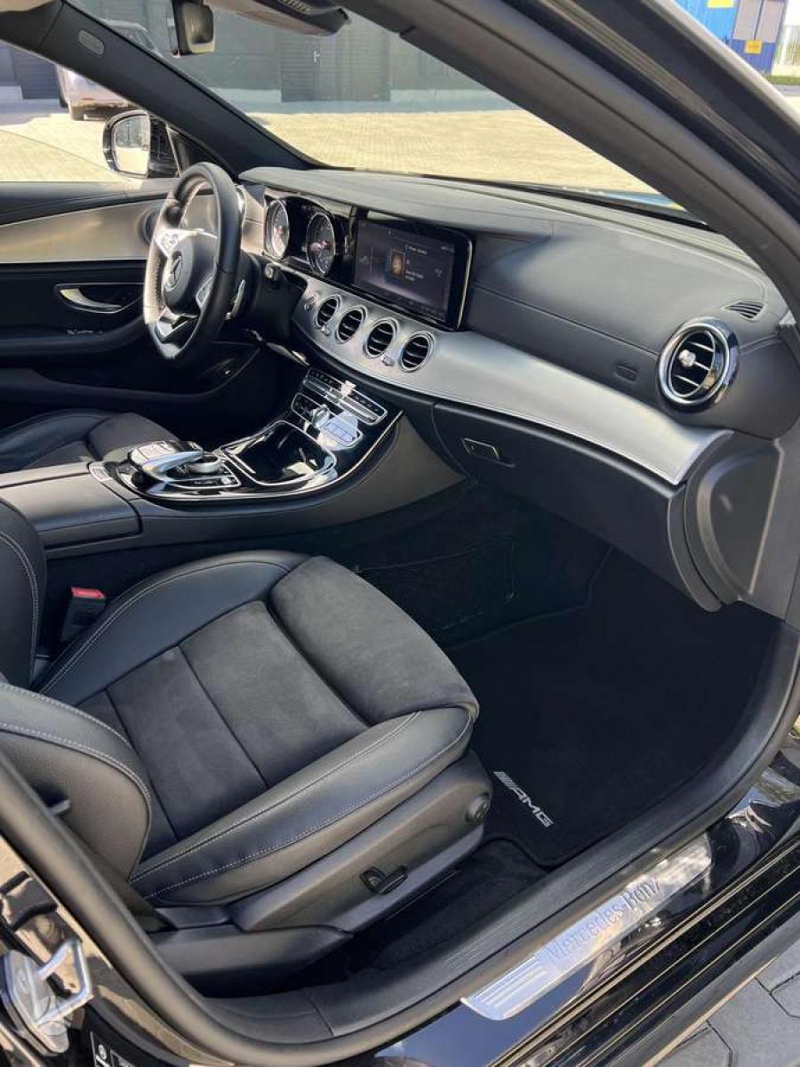 Black Mercedes-Benz E 350 2016 in Utena, with an engine capacity of 2.99 L and mileage of 249 thousand km for 15950 €, photo 47 on AUTOMOTO.COM.LV