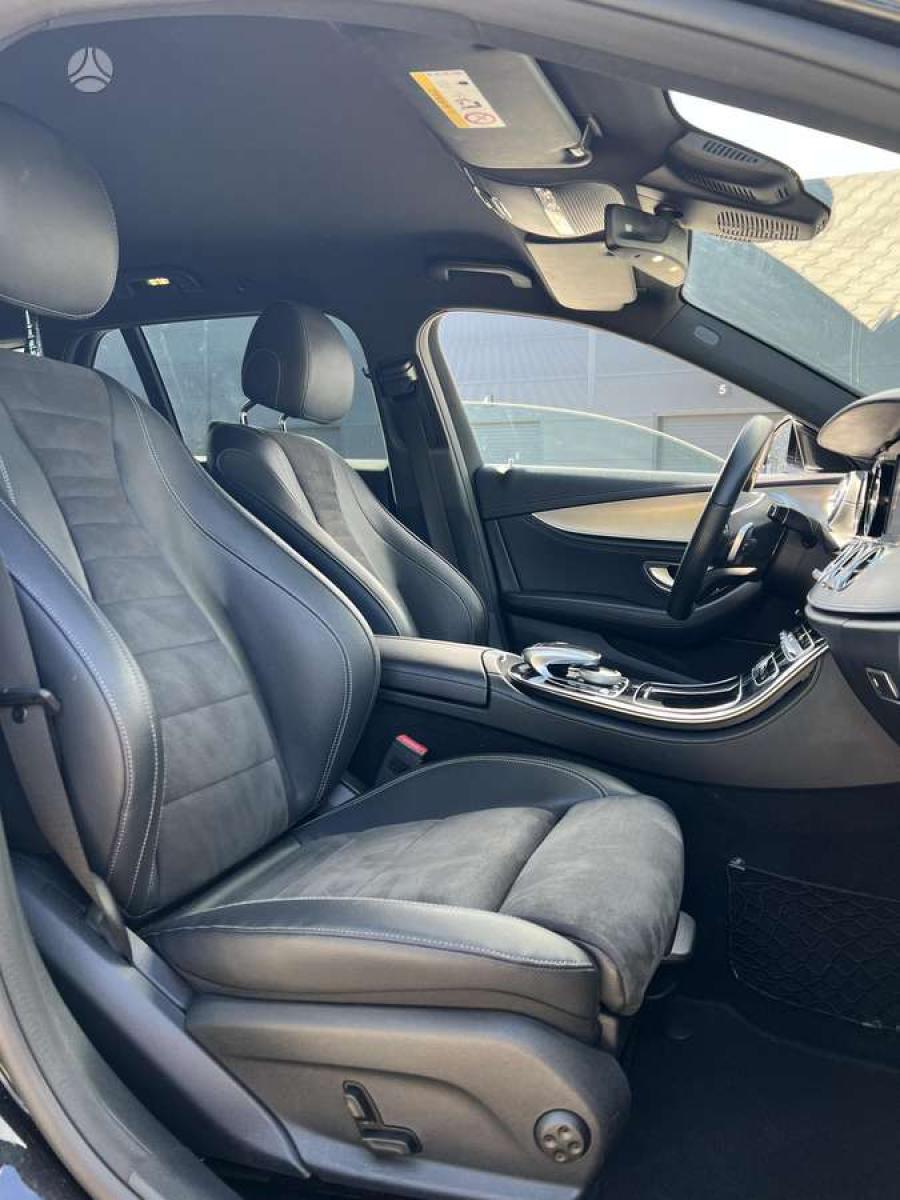 Black Mercedes-Benz E 350 2016 in Utena, with an engine capacity of 2.99 L and mileage of 249 thousand km for 15950 €, photo 49 on AUTOMOTO.COM.LV