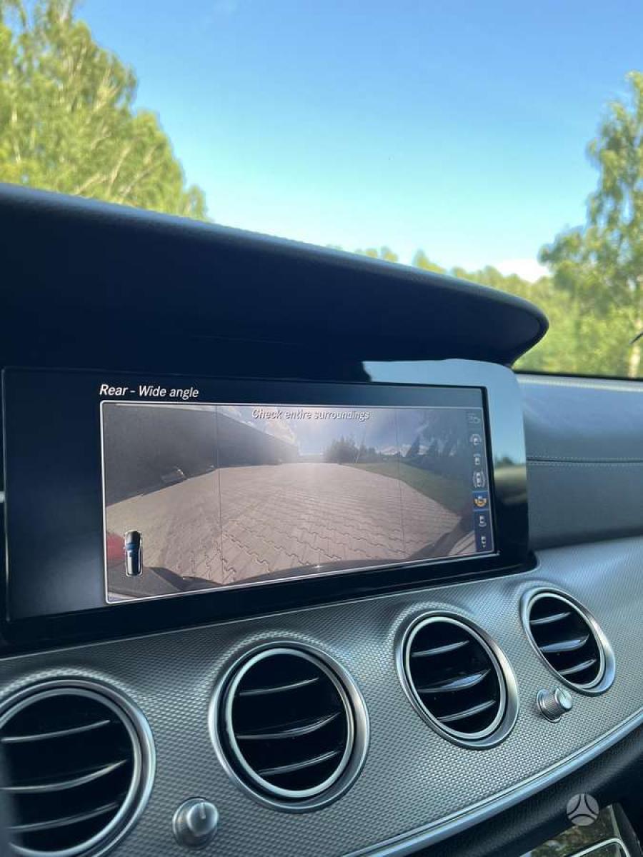 Black Mercedes-Benz E 350 2016 in Utena, with an engine capacity of 2.99 L and mileage of 249 thousand km for 15950 €, photo 51 on AUTOMOTO.COM.LV