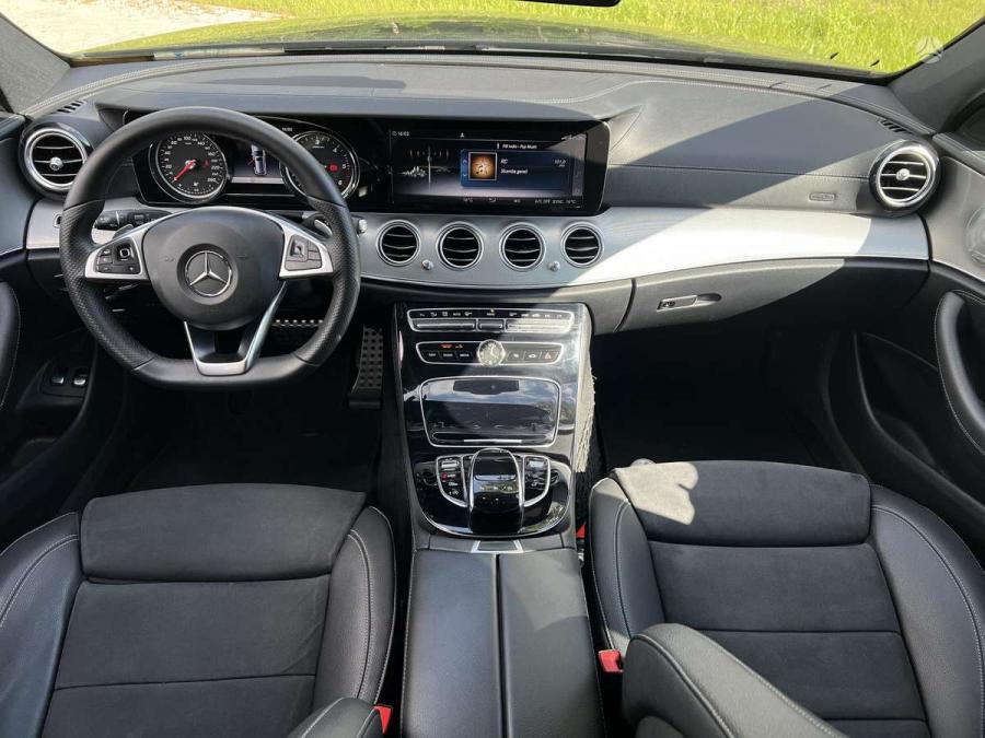 Black Mercedes-Benz E 350 2016 in Utena, with an engine capacity of 2.99 L and mileage of 249 thousand km for 15950 €, photo 34 on AUTOMOTO.COM.LV