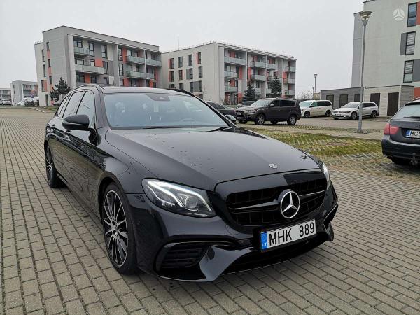 Black Mercedes-Benz E 350 2017 in Klaipeda, with an engine capacity of 3.00 L and mileage of 245 thousand km for 19000 €, photo 1 on AUTOMOTO.COM.LV