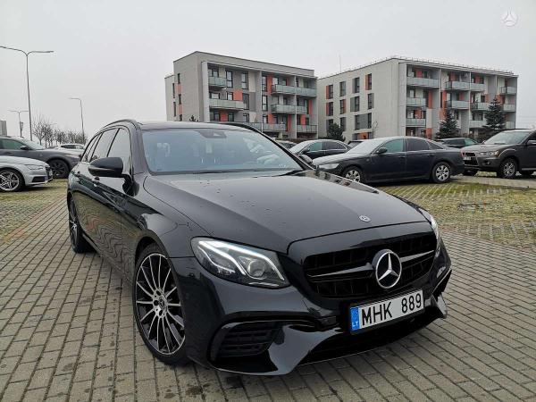 Black Mercedes-Benz E 350 2017 in Klaipeda, with an engine capacity of 3.00 L and mileage of 245 thousand km for 19000 €, photo 7 on AUTOMOTO.COM.LV