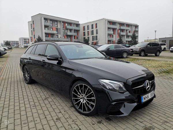 Black Mercedes-Benz E 350 2017 in Klaipeda, with an engine capacity of 3.00 L and mileage of 245 thousand km for 19000 €, photo 8 on AUTOMOTO.COM.LV