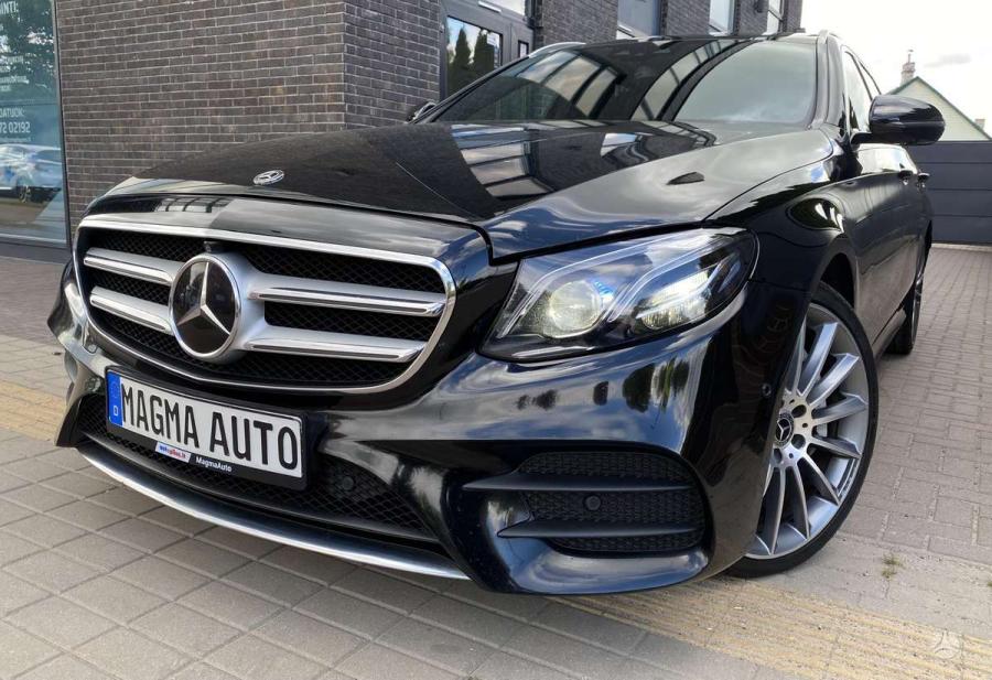 Black Mercedes-Benz E 350 2017 in Marijampole, with an engine capacity of 2.99 L and mileage of 240 thousand km for 22950 €, photo 9 on AUTOMOTO.COM.LV