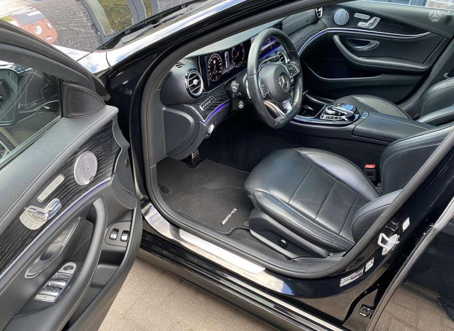 Black Mercedes-Benz E 350 2017 in Marijampole, with an engine capacity of 2.99 L and mileage of 240 thousand km for 22950 €, photo 16 on AUTOMOTO.COM.LV