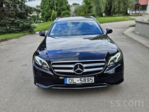 Melns Mercedes-Benz E 350 2017 Jēkabpils, ar dzinēja tilpumu 3.00 L un nobraukumu 293 tūkst. km par 17990 €, foto 3 vietnē AUTOMOTO.COM.LV