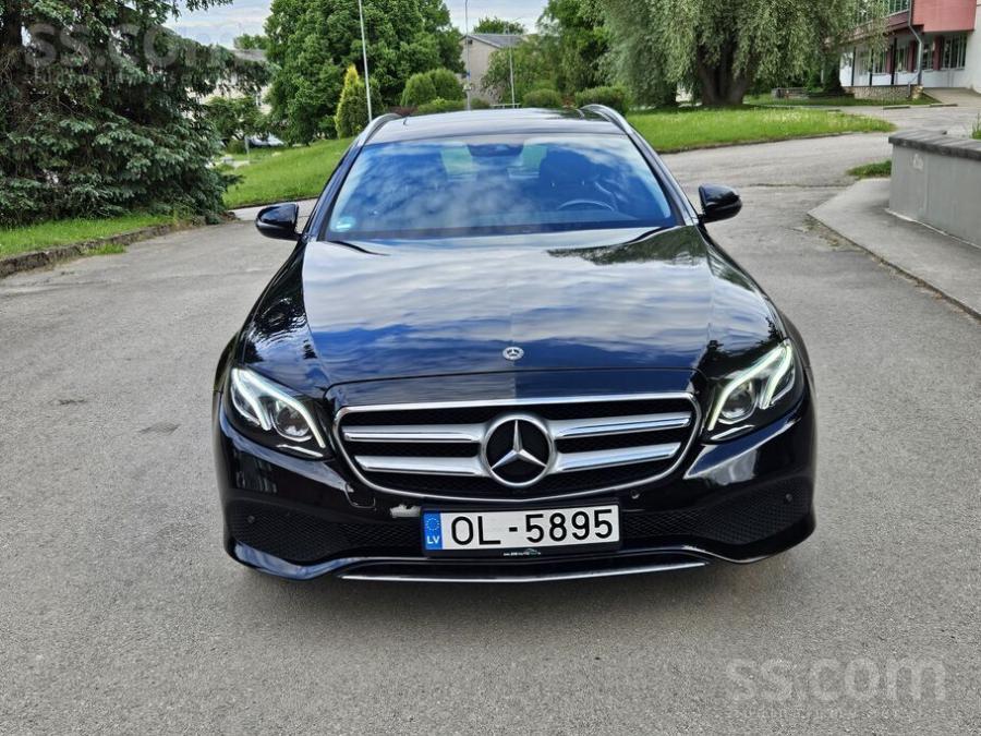 Melns Mercedes-Benz E 350 2017 Jēkabpils, ar dzinēja tilpumu 3.00 L un nobraukumu 293 tūkst. km par 17990 €, foto 3 vietnē AUTOMOTO.COM.LV