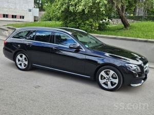 Melns Mercedes-Benz E 350 2017 Jēkabpils, ar dzinēja tilpumu 3.00 L un nobraukumu 293 tūkst. km par 17990 €, foto 5 vietnē AUTOMOTO.COM.LV