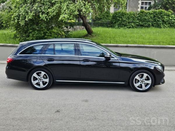 Black Mercedes-Benz E 350 2017 in Jekabpils, with an engine capacity of 3.00 L and mileage of 293 thousand km for 17990 €, photo 6 on AUTOMOTO.COM.LV