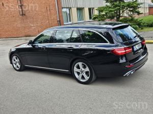 Melns Mercedes-Benz E 350 2017 Jēkabpils, ar dzinēja tilpumu 3.00 L un nobraukumu 293 tūkst. km par 17990 €, foto 11 vietnē AUTOMOTO.COM.LV