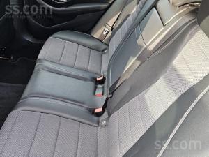 Melns Mercedes-Benz E 350 2017 Jēkabpils, ar dzinēja tilpumu 3.00 L un nobraukumu 293 tūkst. km par 17990 €, foto 17 vietnē AUTOMOTO.COM.LV