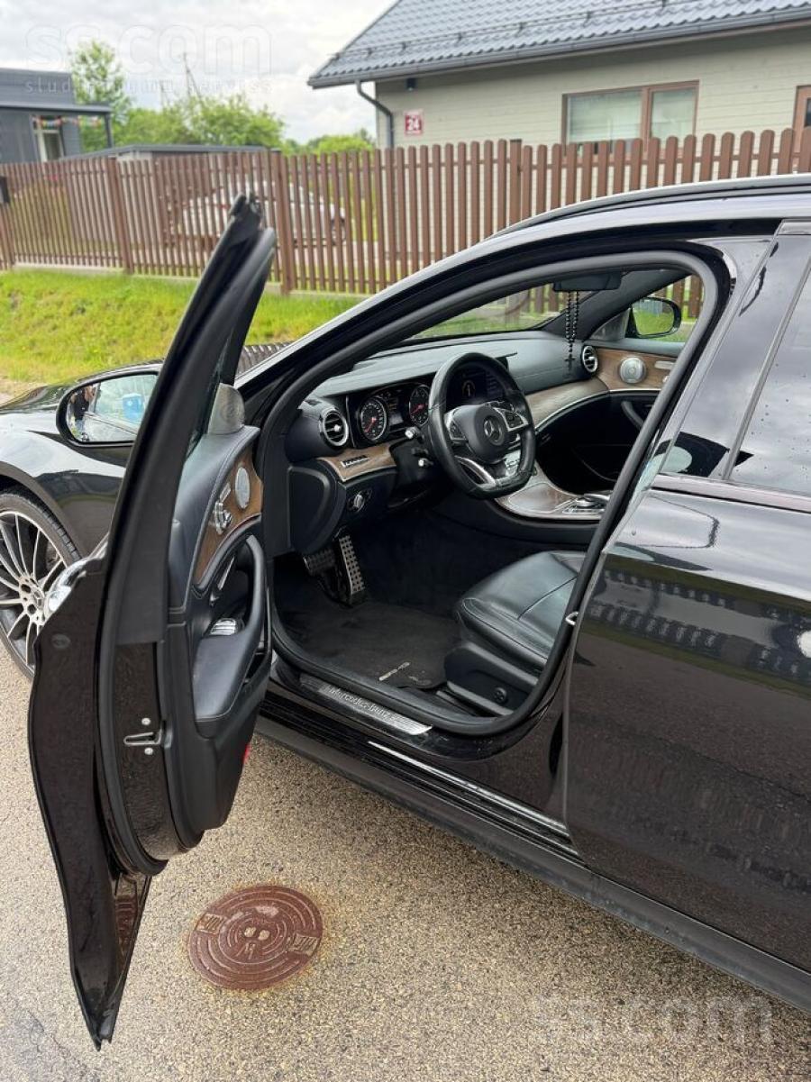 Melns Mercedes-Benz E 350 2017 Rīga, ar dzinēja tilpumu 3.00 L un nobraukumu 210 tūkst. km par 21990 €, foto 6 vietnē AUTOMOTO.COM.LV