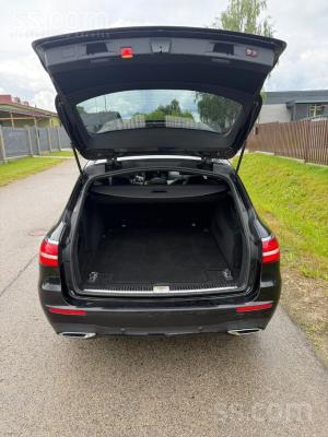 Melns Mercedes-Benz E 350 2017 Rīga, ar dzinēja tilpumu 3.00 L un nobraukumu 210 tūkst. km par 21990 €, foto 8 vietnē AUTOMOTO.COM.LV