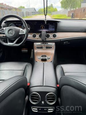 Melns Mercedes-Benz E 350 2017 Rīga, ar dzinēja tilpumu 3.00 L un nobraukumu 210 tūkst. km par 21990 €, foto 10 vietnē AUTOMOTO.COM.LV