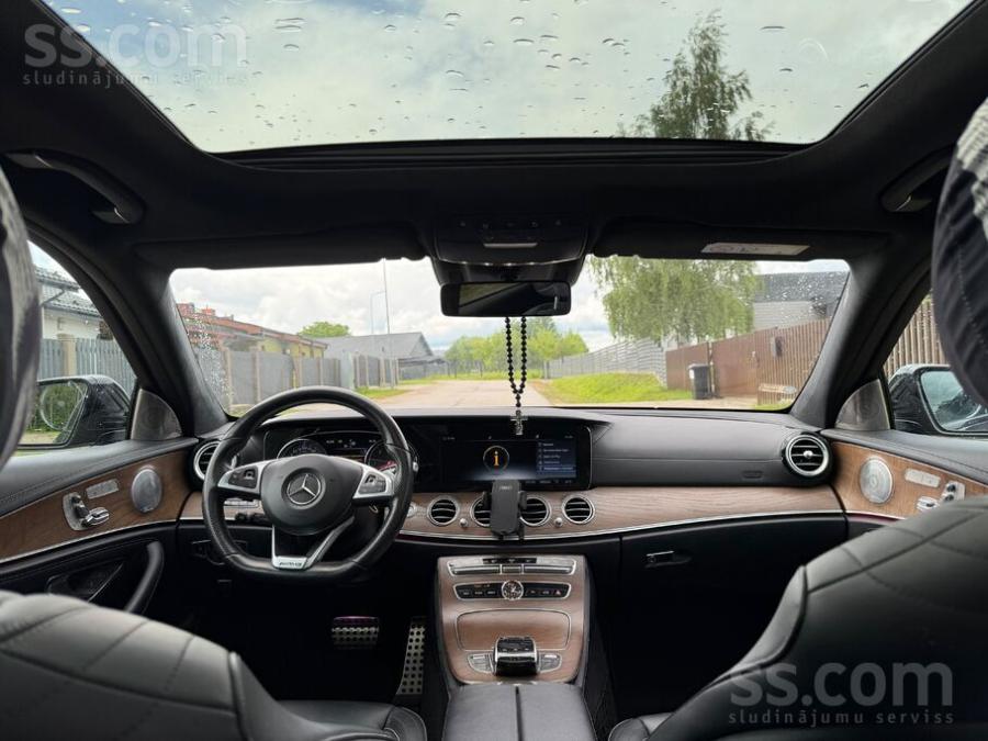Melns Mercedes-Benz E 350 2017 Rīga, ar dzinēja tilpumu 3.00 L un nobraukumu 210 tūkst. km par 21990 €, foto 11 vietnē AUTOMOTO.COM.LV