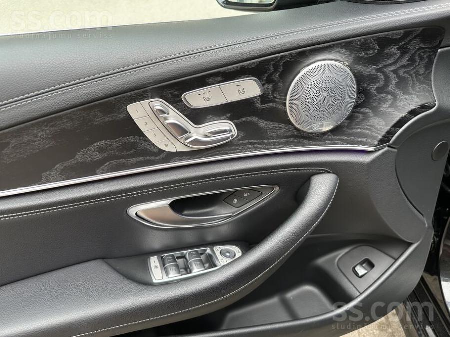 Melns Mercedes-Benz E 350 2017 Jelgava, ar dzinēja tilpumu 3.00 L un nobraukumu 248 tūkst. km par 20900 €, foto 16 vietnē AUTOMOTO.COM.LV