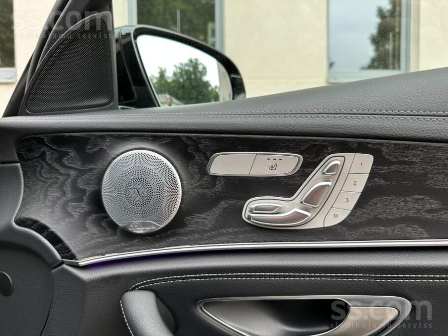 Melns Mercedes-Benz E 350 2017 Jelgava, ar dzinēja tilpumu 3.00 L un nobraukumu 248 tūkst. km par 20900 €, foto 17 vietnē AUTOMOTO.COM.LV