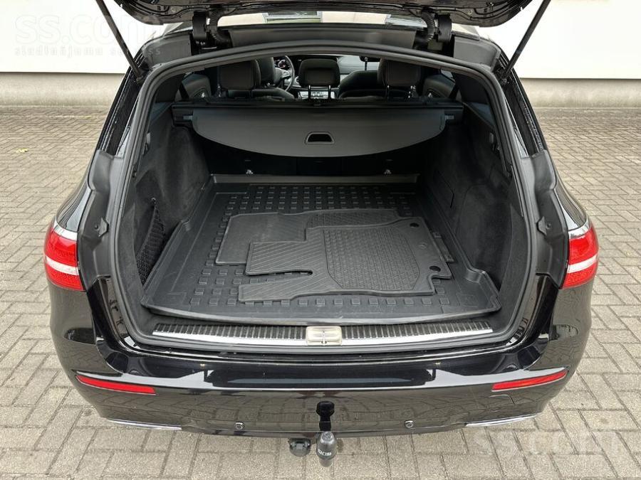 Melns Mercedes-Benz E 350 2017 Jelgava, ar dzinēja tilpumu 3.00 L un nobraukumu 248 tūkst. km par 20900 €, foto 32 vietnē AUTOMOTO.COM.LV