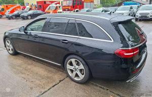 Melns Mercedes-Benz E 350 2017 Klaipėda, ar dzinēja tilpumu 2.99 L un nobraukumu 190 tūkst. km par 18500 €, foto 5 vietnē AUTOMOTO.COM.LV