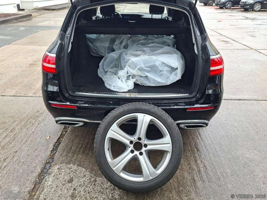 Melns Mercedes-Benz E 350 2017 Klaipėda, ar dzinēja tilpumu 2.99 L un nobraukumu 190 tūkst. km par 18500 €, foto 6 vietnē AUTOMOTO.COM.LV