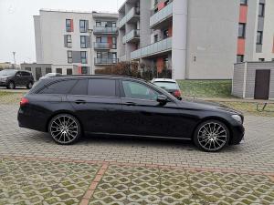 Black Mercedes-Benz E 350 2017 in Klaipeda, with an engine capacity of 3.00 L and mileage of 243 thousand km for 16700 €, photo 11 on AUTOMOTO.COM.LV