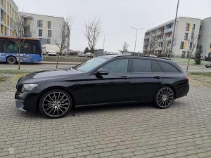 Black Mercedes-Benz E 350 2017 in Klaipeda, with an engine capacity of 3.00 L and mileage of 243 thousand km for 16700 €, photo 12 on AUTOMOTO.COM.LV