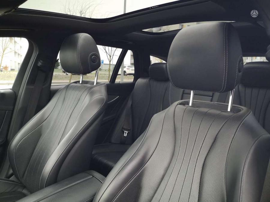 Black Mercedes-Benz E 350 2017 in Klaipeda, with an engine capacity of 3.00 L and mileage of 243 thousand km for 16700 €, photo 21 on AUTOMOTO.COM.LV