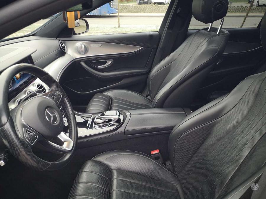 Black Mercedes-Benz E 350 2017 in Klaipeda, with an engine capacity of 3.00 L and mileage of 243 thousand km for 16700 €, photo 22 on AUTOMOTO.COM.LV