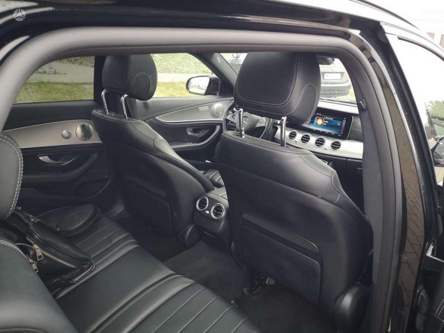 Black Mercedes-Benz E 350 2017 in Klaipeda, with an engine capacity of 3.00 L and mileage of 243 thousand km for 16700 €, photo 24 on AUTOMOTO.COM.LV