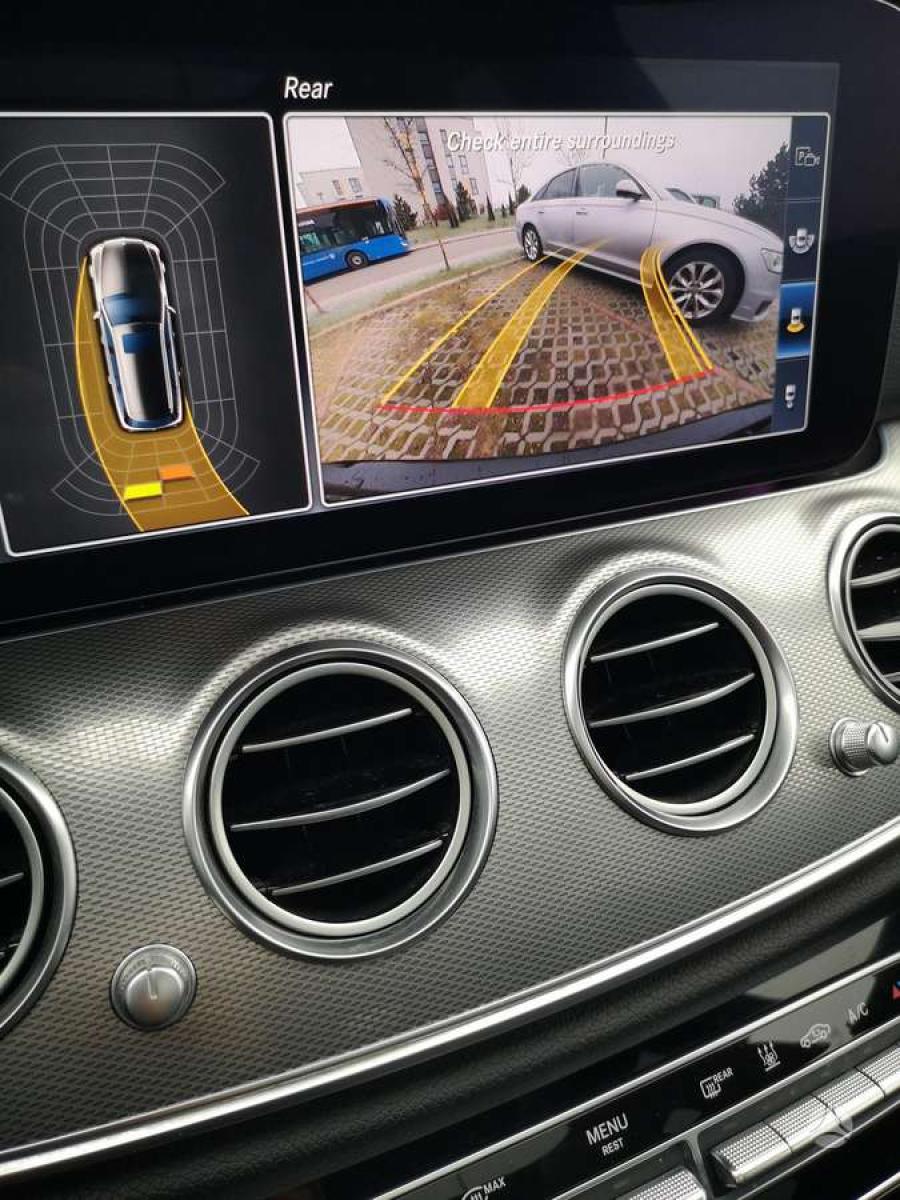 Black Mercedes-Benz E 350 2017 in Klaipeda, with an engine capacity of 3.00 L and mileage of 243 thousand km for 16700 €, photo 25 on AUTOMOTO.COM.LV