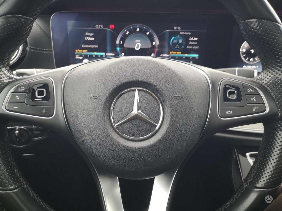 Black Mercedes-Benz E 350 2017 in Klaipeda, with an engine capacity of 3.00 L and mileage of 243 thousand km for 16700 €, photo 27 on AUTOMOTO.COM.LV