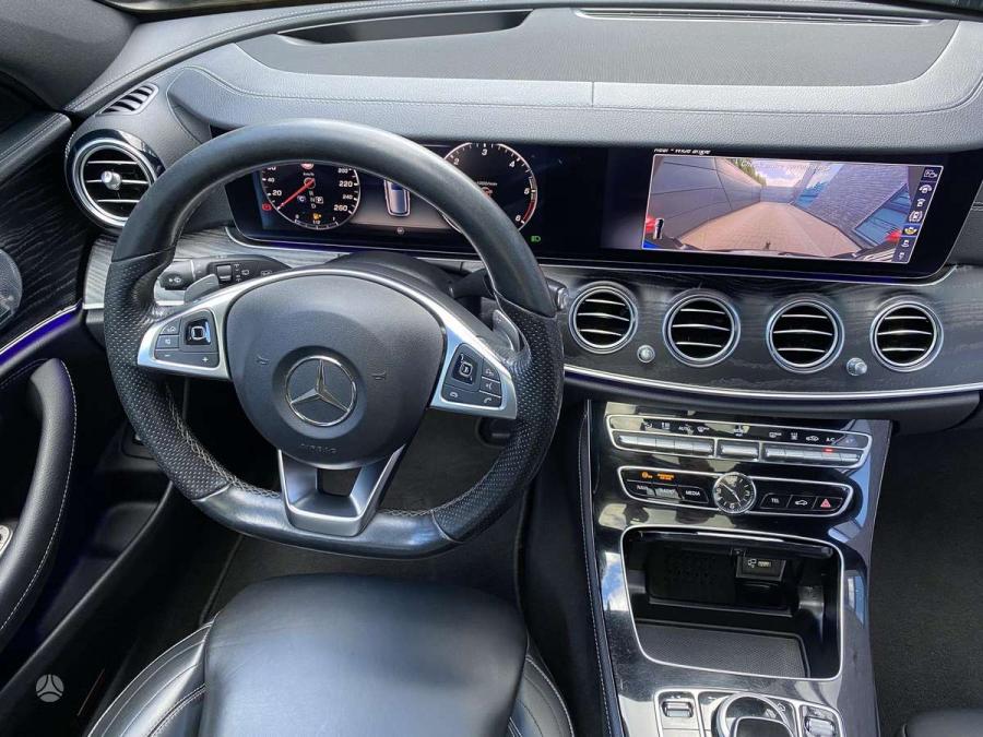 Black Mercedes-Benz E 350 2017 in Marijampole, with an engine capacity of 2.99 L and mileage of 240 thousand km for 19750 €, photo 28 on AUTOMOTO.COM.LV