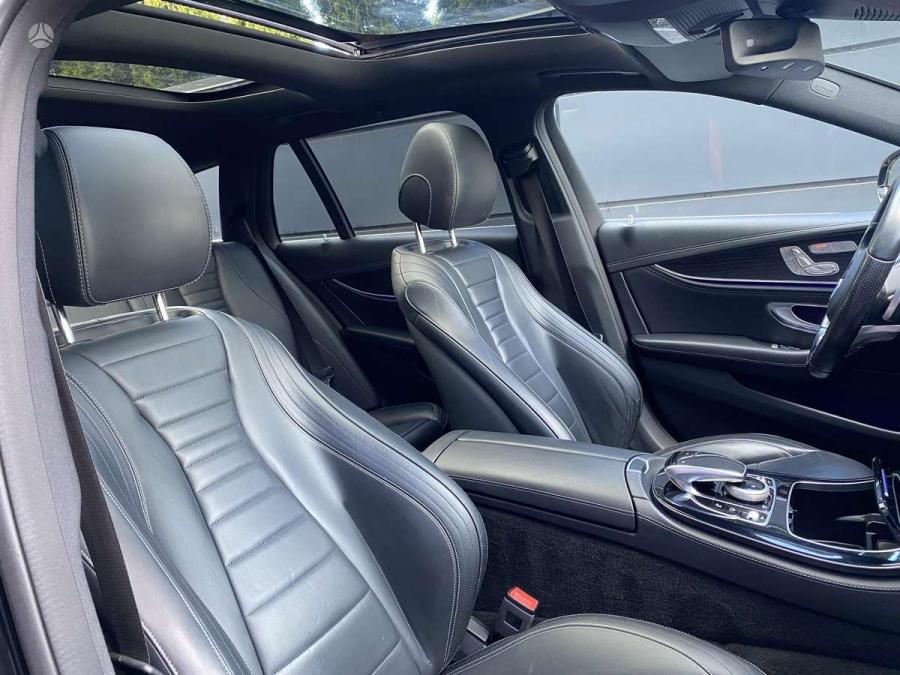 Black Mercedes-Benz E 350 2017 in Marijampole, with an engine capacity of 2.99 L and mileage of 240 thousand km for 19750 €, photo 31 on AUTOMOTO.COM.LV