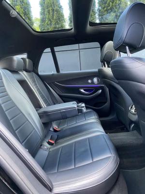 Black Mercedes-Benz E 350 2017 in Marijampole, with an engine capacity of 2.99 L and mileage of 240 thousand km for 19750 €, photo 33 on AUTOMOTO.COM.LV