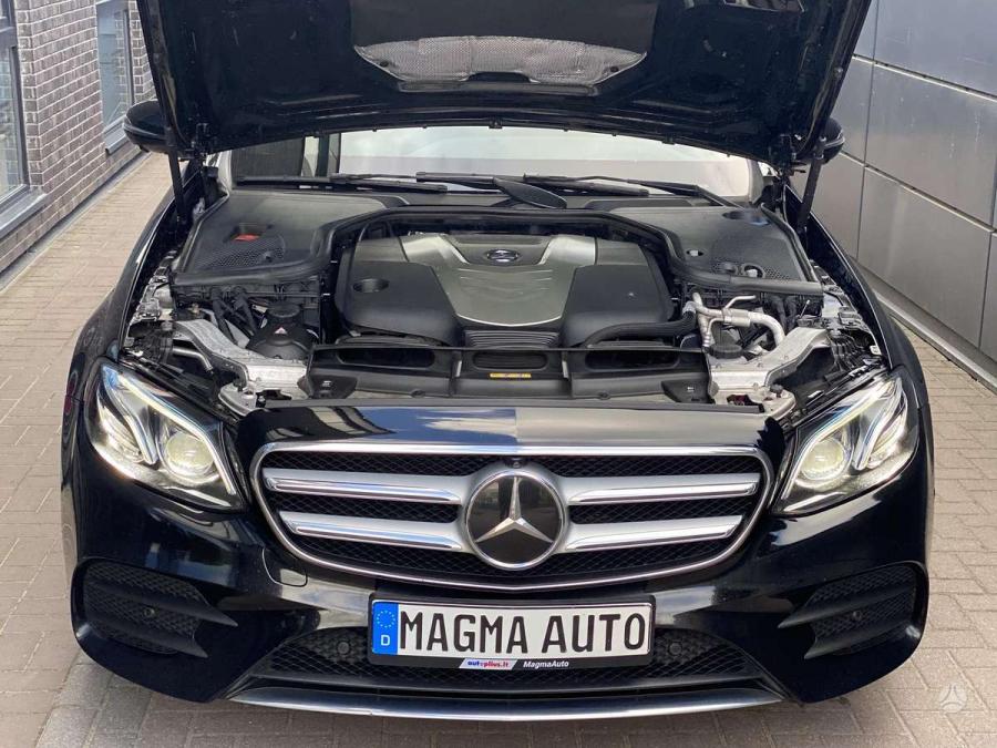 Black Mercedes-Benz E 350 2017 in Marijampole, with an engine capacity of 2.99 L and mileage of 240 thousand km for 19750 €, photo 41 on AUTOMOTO.COM.LV