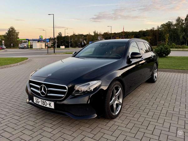 Black Mercedes-Benz E 350 2018 in Alytus, with an engine capacity of 2.99 L and mileage of 139 thousand km for 23550 €, photo 1 on AUTOMOTO.COM.LV