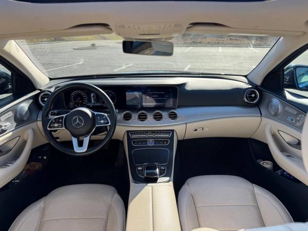 Black Mercedes-Benz E 350 2020 in Narva, with an engine capacity of 3.00 L and mileage of 226 thousand km for 26990 €, photo 7 on AUTOMOTO.COM.LV