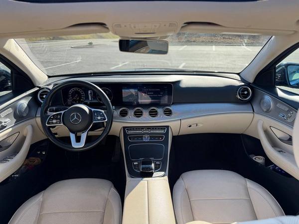 Black Mercedes-Benz E 350 2020 in Narva, with an engine capacity of 3.00 L and mileage of 226 thousand km for 26990 €, photo 7 on AUTOMOTO.COM.LV